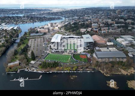 A general overall aerial view of Husky Stadium, Dempsey Indoor, Hec ...