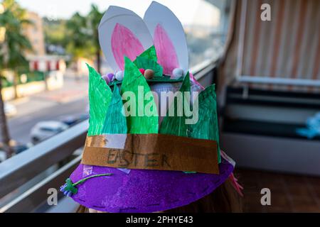 Home-made easter hat, rabbit style Stock Photo - Alamy