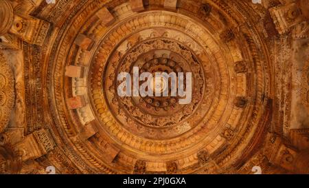 Inside Carvings of Sun Temple Modhera, Carving Pillars, Carving ...