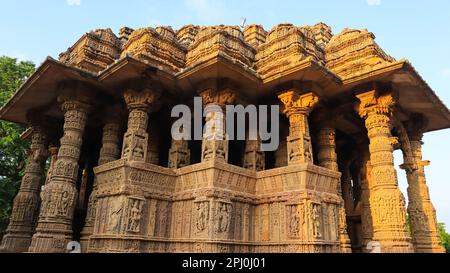 Carvings on the Sun Temple, Surya Mandir, Modhera, Gujarat, India Stock ...