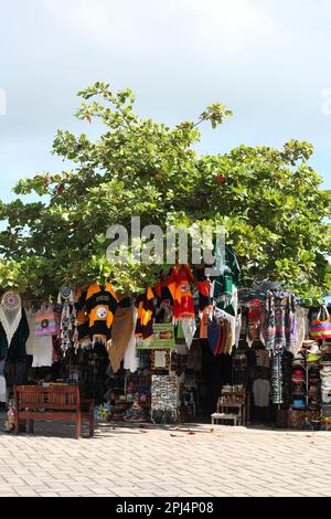 Shops and cafes at the entrance of Tulum Archaeological Zone, Tulum ...