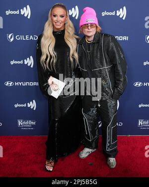 Nats Getty, Gigi Gorgeous arrives to the OCEANS 8 New York Premiere ...