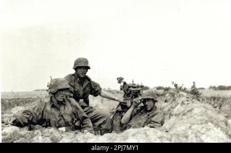 Machine gun position of the Waffen SS in Normandy, 1944 Stock Photo - Alamy