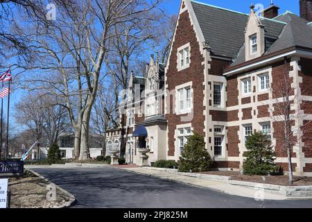 Glidden House hotel at University Circle in Cleveland, Ohio Stock Photo ...