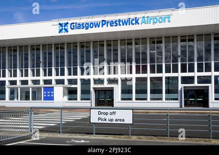 Front entrance to Prestwick International airport terminal building ...