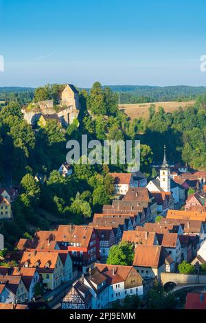 Pottenstein: view to Pottenstein with Pottenstein Castle and church St ...