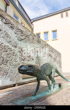 Hildburghausen: Chirotherium monument with reconstruction of a trace ...