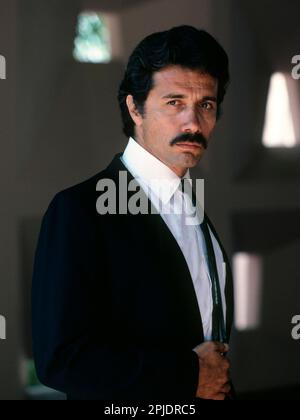 MIAMI VICE EDWARD JAMES OLMOS as Lt. Martin Castillo Stock Photo - Alamy