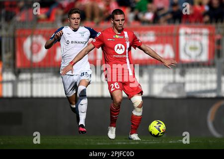 Toma Basic of SS Lazio competes for the ball with Dusan Vlahovic of ...