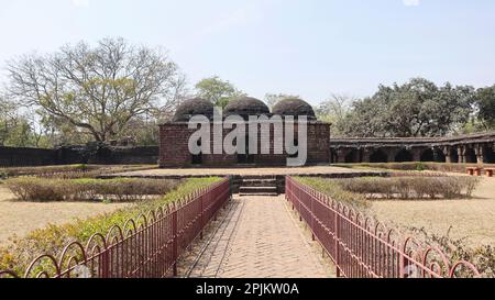 Inside Architecture of Kurumbera Fort, Gaganeshwar, West Bengal, India ...