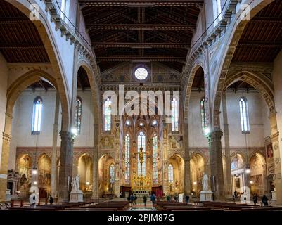 interior shot of Santa Croce, Basilica di Santa Croce di Firenze ...