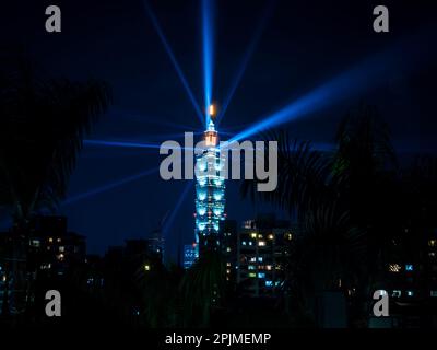 New year light show at Taipei 101 Stock Photo - Alamy