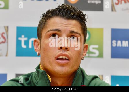Cristiano Ronaldo, Emirates Stadium, Highbury, London, UK Stock Photo ...