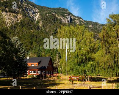 Pichi Traful Palavra de Vida Hotel, Seven Lakes Road, Nahuel Huapi ...
