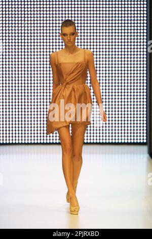 Alex Perry Rosemount Australian Fashion Week Spring/Summer 2010/11 ...
