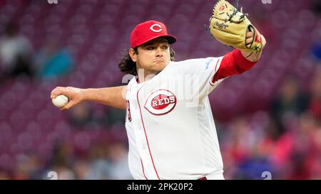 Cincinnati Reds relief pitcher Ian Gibaut enters the field against the ...