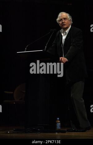 Stuart Rees introducing John Pilger, awarded the annual Sydney Peace ...