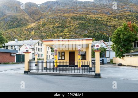 Norway, Mosjoen, historical Sjogata, former bank building Stock Photo ...
