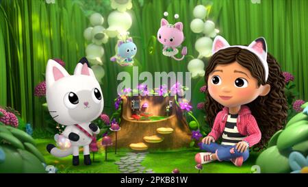 GABBY'S DOLLHOUSE, from left: Pandy Paws (voice: Tucker Chandler), DJ ...