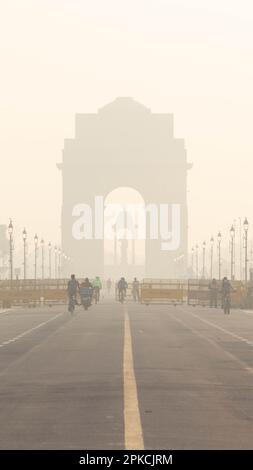 Beautiful Misty Morning of India Gate, Morning View, New Delhi Stock ...