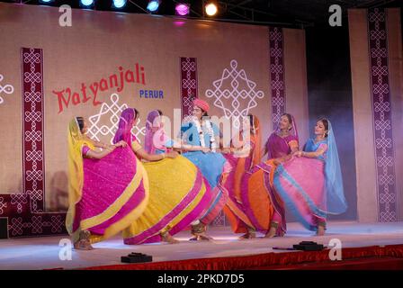 Kathak dance in Natiyanjali festival in Perur temple, Tamil Nadu, India Stock Photo - Alamy