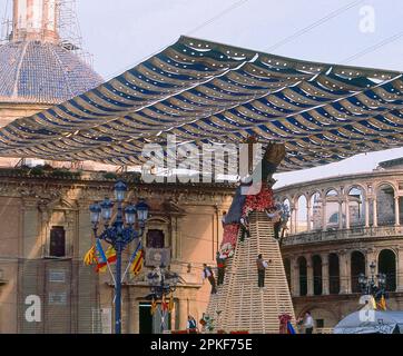Ofrenda de Flores a la Virgen del Pilar de Zaragoza. Fiestas del Pilar ...