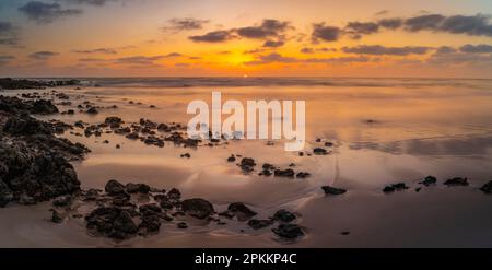 Morning view of Corralejo beach on Fuerteventura, Canary Islands, Spain ...