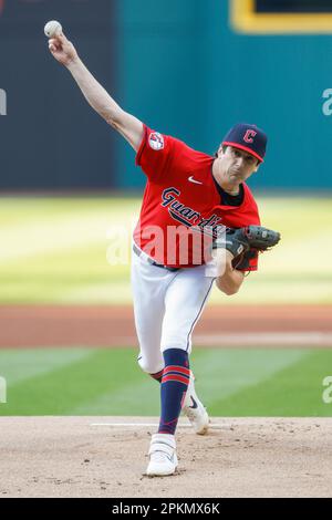 Cleveland Guardians starting pitcher Cal Quantrill throws a pitch to ...