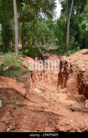 Gemstone mine, moonstone, Naula, Sri Lanka, Asia Stock Photo - Alamy