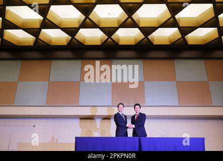 Hirofumi Yoshimura（R） and Hideyuki Yokoyama who is shoo-in for Osaka's ...