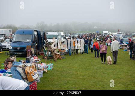 Icklesham, East Sussex, UK. 9th Apr, 2023. Busy car boot fair on the ...