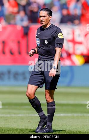 Enschede - Referee Serdar Gozubuyuk looks on prior during the tenth ...