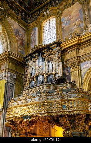 Italien, Neapel, Kirche San Gregorio Armeno, Kassettendecke mit ...