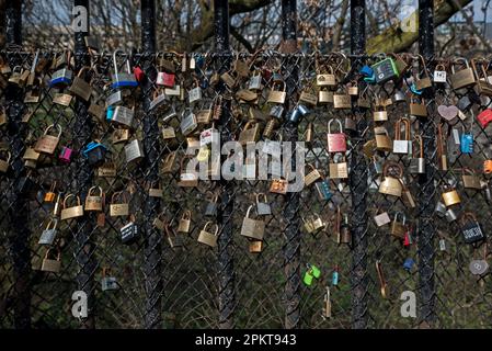 Love locks on The News Steps in Edinburgh's Old Town Stock Photo - Alamy