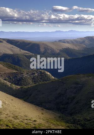 The narrow and steep Suurberg Pass ( Acid Mountain in English ...