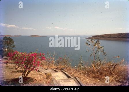 Ukai River, The Ukai Dam, constructed across the Tapti River, is the ...