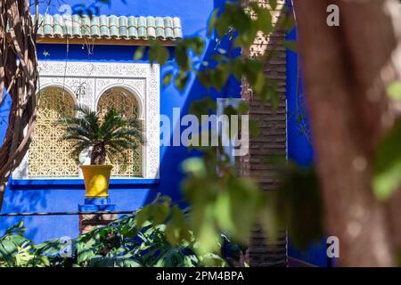 Blue Majorelle Garden building exteriour Stock Photo - Alamy