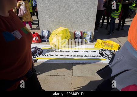 A banner and messages supporting WikiLeaks founder Julian Assange are ...