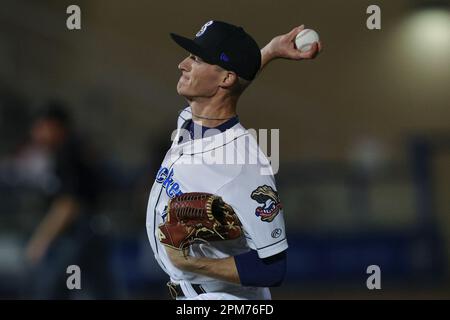 Biloxi Shuckers pitcher Justin Yeager (30) during practice before an ...
