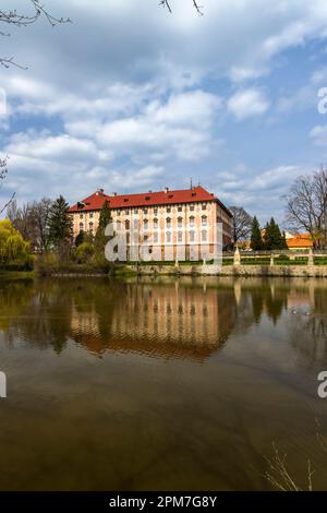 Czech baroque castle Libochovice in sunny day Stock Photo - Alamy