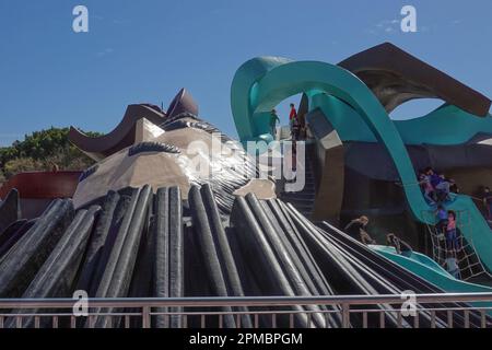 Valencia, Turia-Park, Kinderspielplatz Gulliver // Valencia, Turia ...