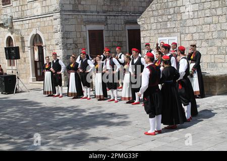 Traditional Dancers Of Cilipi Dubrovnik Croatia Stock Photo - Alamy