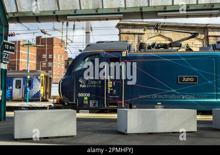 88006 'Juno' at platform 3 at Carlisle railway station working the 4S43 ...
