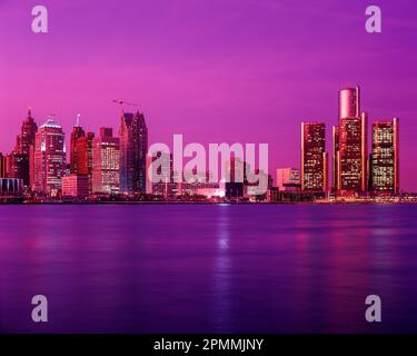 1991 HISTORICAL DOWNTOWN SKYLINE DETROIT MICHIGAN USA Stock Photo - Alamy