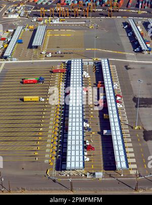 Container Shipping Inspection Gates, Port Newark, NJ Stock Photo - Alamy