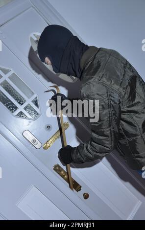 Symbol photo, housebreaking Stock Photo - Alamy