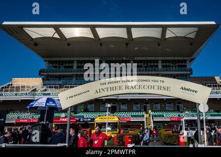 Aintree, UK. 15th Apr, 2023. 15th April 2023; Aintree Racecourse ...