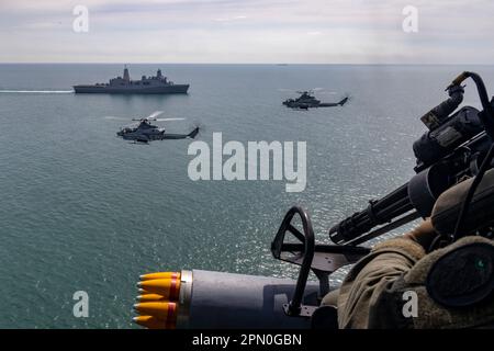 STRAIT OF MALACCA (Jan. 9, 2023) – U.S. Marine Corps Gunnery Sgt. Ryan ...