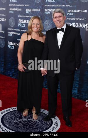 LOS ANGELES - APR 15: Lynn Seely, guest at the 9th Breakthrough Prize ...