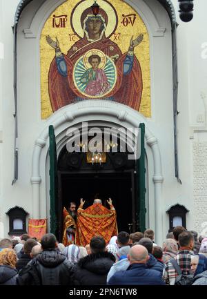 A large number of Orthodox faithful (mostly Ukrainian) celebrated the ...